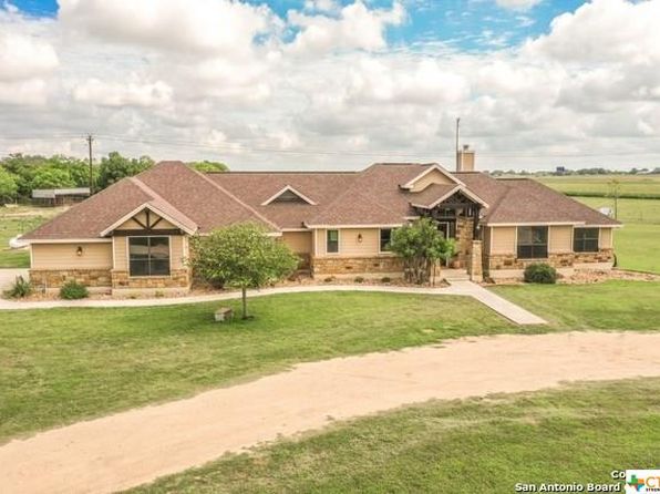 New Berlin Real Estate - New Berlin TX Homes For Sale | Zillow