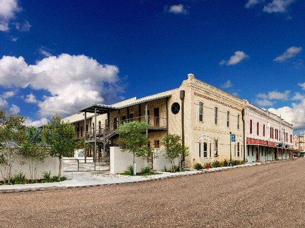 Cuero Real Estate - Cuero TX Homes For Sale | Zillow