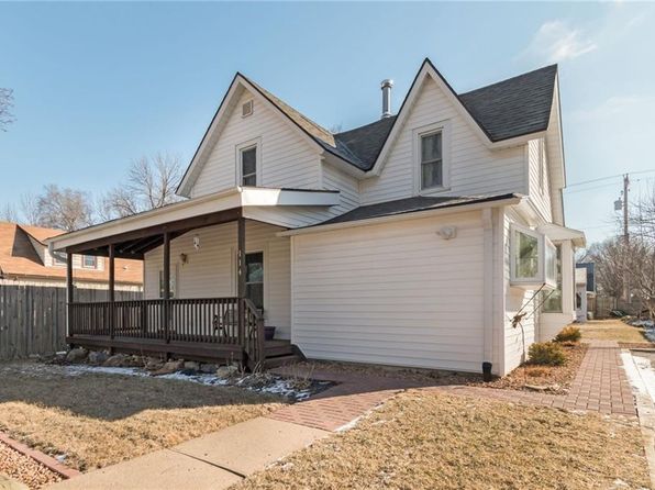 514 E Maple St, Roland, IA 50236 | Zillow