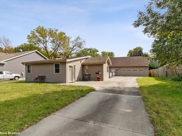 Des Moines IA Single Family Homes For Sale - 515 Homes | Zillow
