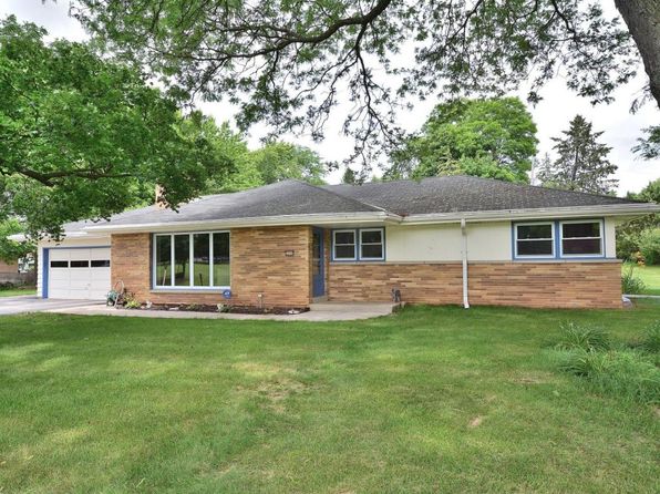 53005 Real Estate - 53005 Homes For Sale | Zillow