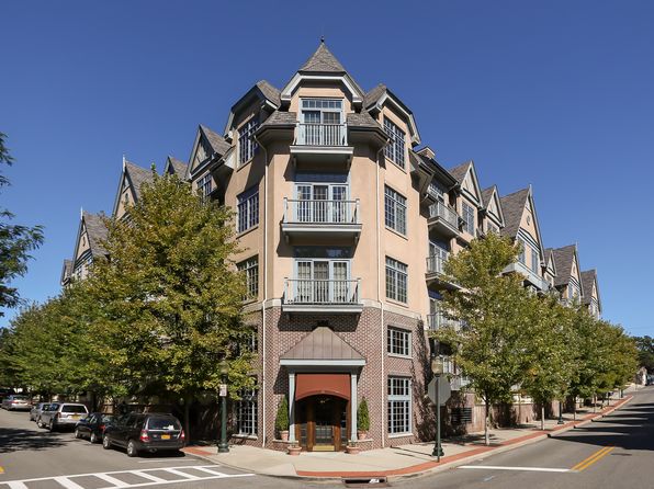 Pelham Real Estate - Pelham NY Homes For Sale | Zillow