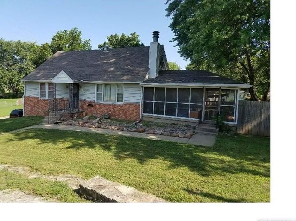 3314 N 61st St, Kansas City, KS 66104 | Zillow