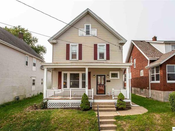 Dubuque IA Single Family Homes For Sale - 107 Homes | Zillow