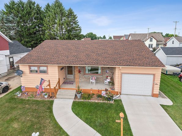 Two Rivers Real Estate - Two Rivers WI Homes For Sale | Zillow