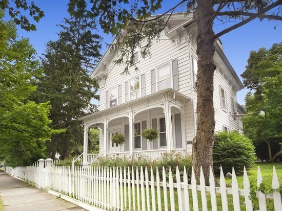 191 Main St, Sag Harbor, NY 11963