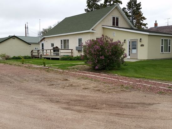202 4th St, Lisco, NE 69148