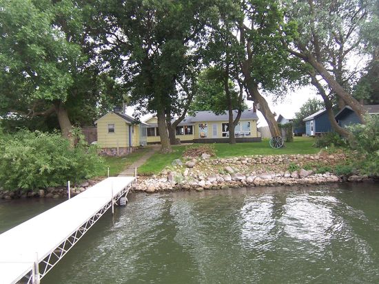 786 E Lake Hendricks Dr, Lake Hendricks, SD 57276