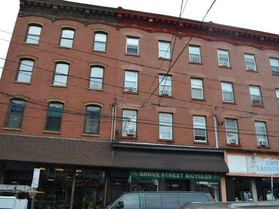 363 Grove St, Jersey City, NJ 07302