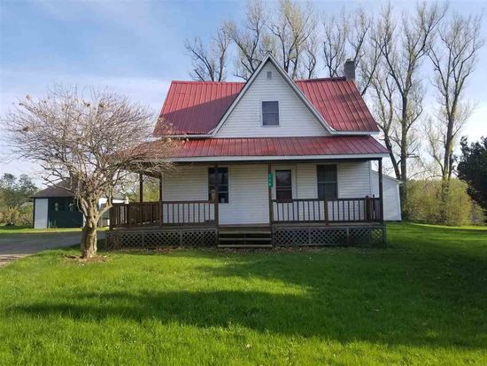 138 Canusa Ave, Beebe Plain, VT 05823