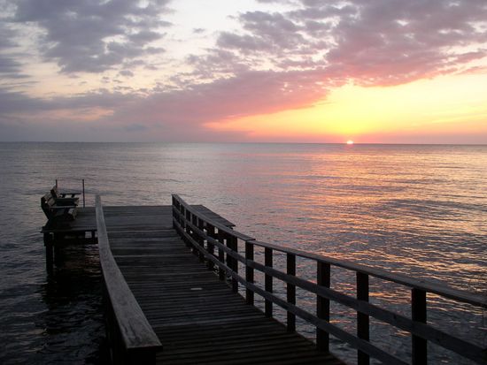 318 Griggs Acres Dr, Point Harbor, NC 27964