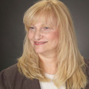 Debra Perry - Real Estate Agent in Pgh, PA - Reviews | Zillow