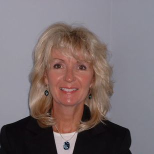 Karen Stockman - Real Estate Agent in South Lyon, MI - Reviews | Zillow