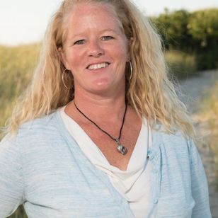 Suzanne Pierce - Real Estate Agent in Dennisport, MA - Reviews | Zillow