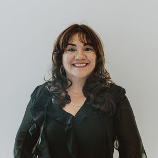 Elizabeth Ramirez - Real Estate Agent in Overland Park, KS - Reviews ...