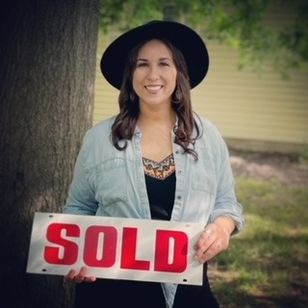 Niki Barber - Real Estate Agent in Topeka, KS - Reviews | Zillow