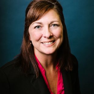 Kris Lindahl - Real Estate Agent in Coon Rapids, MN - Reviews | Zillow