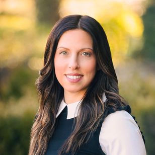 Lisa Adragna - Real Estate Agent in Syosset, NY - Reviews | Zillow