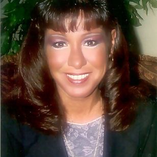 Denise Neri - Real Estate Agent in HINSDALE, IL - Reviews | Zillow