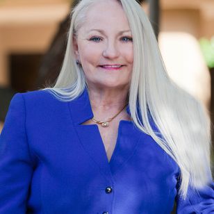 Debbie Shields - Real Estate Agent in Scottsdale, AZ - Reviews | Zillow