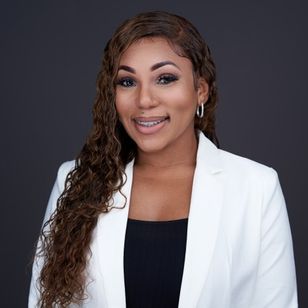 Yamilee Bennett - Real Estate Agent in Miami Lake, FL - Reviews | Zillow