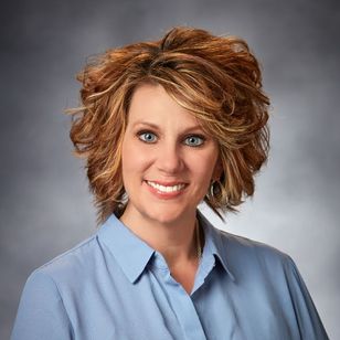 Laura Ross - Real Estate Agent in Valparaiso, IN - Reviews | Zillow