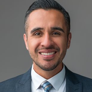 Eric Mora - Top Zillow Agent - Real Estate Agent in Bakersfield, CA ...