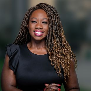 Zandra Ulloa - Real Estate Agent in La Mesa, CA - Reviews | Zillow