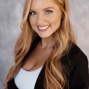 Jaci Rhodes - Real Estate Agent in Overland Park, KS - Reviews | Zillow