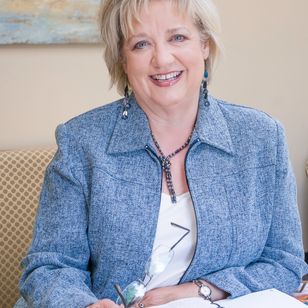 Julie Jones - Real Estate Agent in Cornelius, NC - Reviews | Zillow