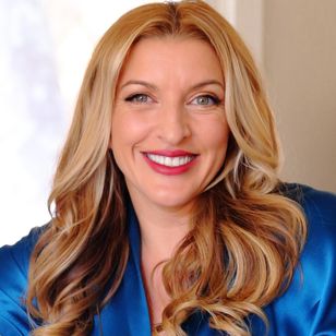 Courtney Poulos - Real Estate Agent in Los Angeles, CA - Reviews | Zillow