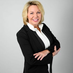 Jennifer Teske - Real Estate Agent in Edwardsville, IL - Reviews | Zillow