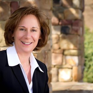 Debbie Buckley - Real Estate Agent in Leesburg, VA - Reviews | Zillow