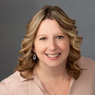 Sarah Carper - Real Estate Agent in Strasburg, VA - Reviews | Zillow