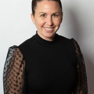 Michelle Snider - Real Estate Agent in Guilford, CT - Reviews | Zillow