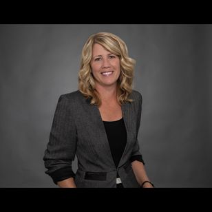 Stephanie Taylor - Real Estate Agent in Calabasas, CA - Reviews | Zillow