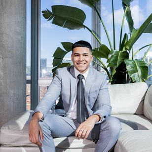 Christian Reyes - Real Estate Agent in Berwyn, IL - Reviews | Zillow