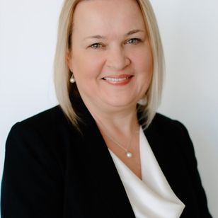 Anna Stelmach-Rosiak - Real Estate Agent in Rockville Centre, NY ...