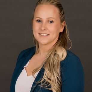 LAURA ALEXIS - Real Estate Agent in WESTWOOD, NJ - Reviews | Zillow