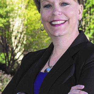 Lori Rogge - Real Estate Agent in Manhattan, KS - Reviews | Zillow