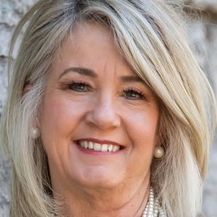 Sherry Clark - Real Estate Agent in Ft. Mitchell, KY - Reviews | Zillow