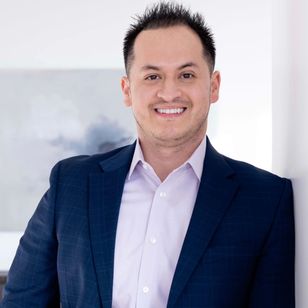 Alex Fiallos - Real Estate Agent in Chicago, IL - Reviews | Zillow