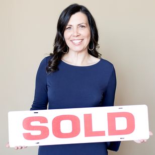 Valerie Pryor - Real Estate Agent in Hutchinson, KS - Reviews | Zillow