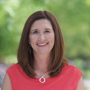 Beth Shenk - Real Estate Agent in Carlisle, PA - Reviews | Zillow