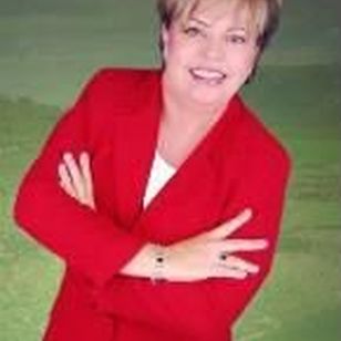Kelly Halverson - Real Estate Agent in Gilbert, AZ - Reviews | Zillow