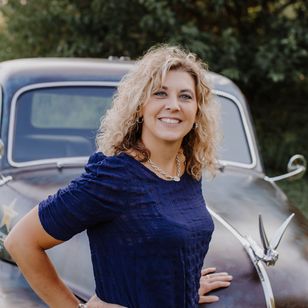 Robin Mingione - Real Estate Agent in Madison, IN - Reviews | Zillow