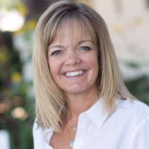 Beth Ulrich - Real Estate Agent in Wayzata, MN - Reviews | Zillow